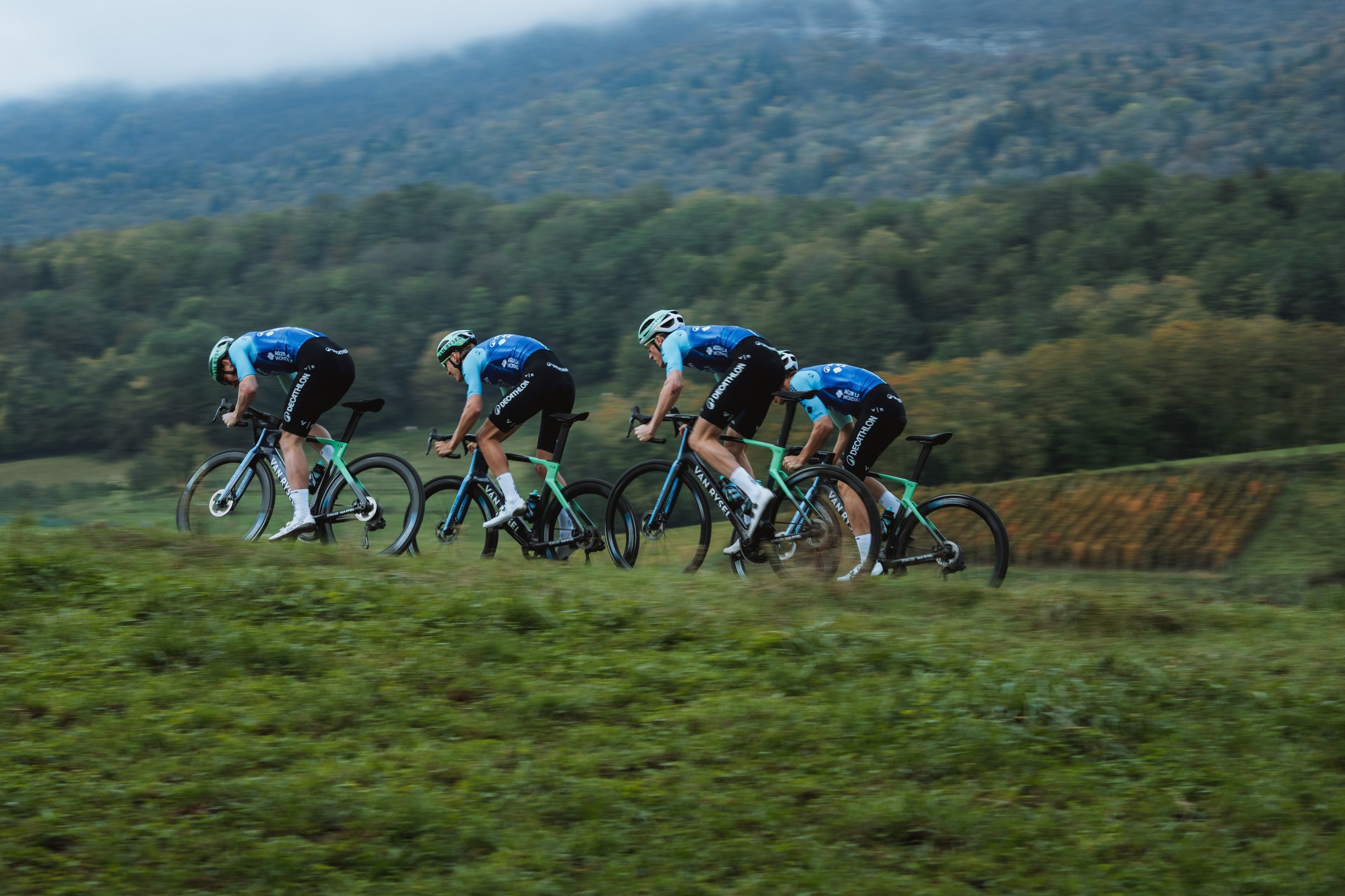 Apparel – Van Rysel